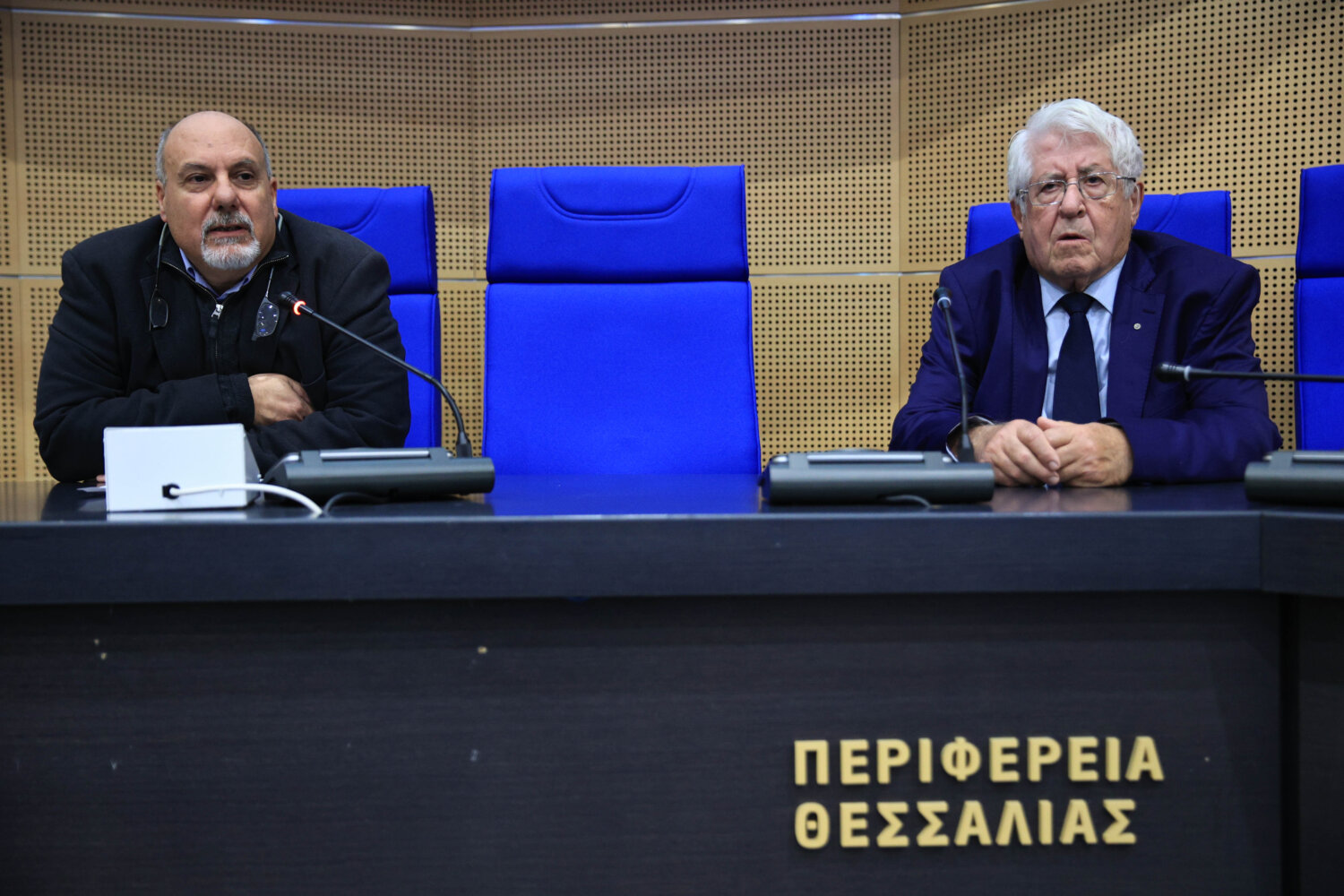 Ο διακεκριμένος Καθηγητής του ΕΚΠΑ Εμμ. Γ. Φραγκούλης παρουσίασε το ...