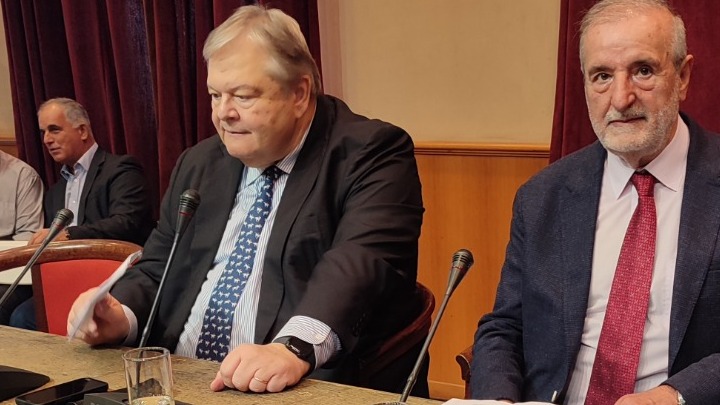 Ευ. Βενιζελος: Η πεντηκονταετία της μεταπολίτευσης ήταν η καλύτερη ...