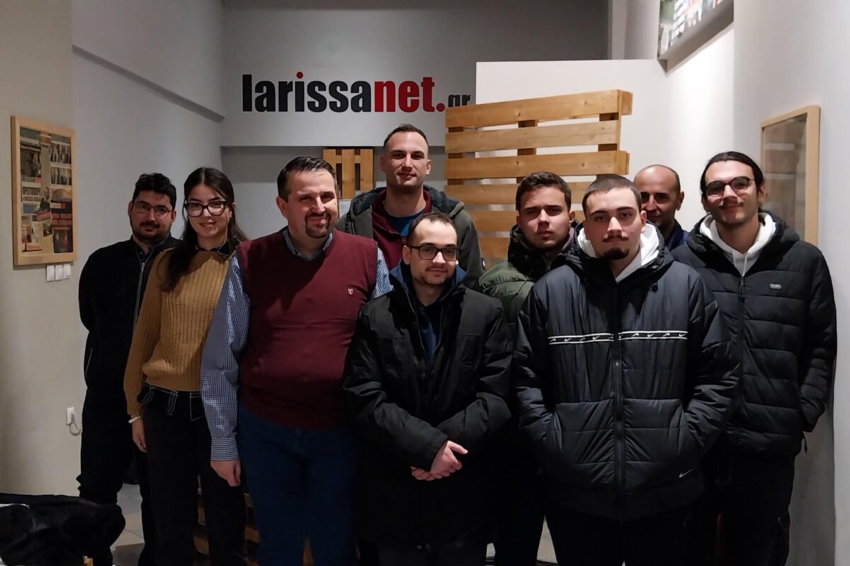 Σπουδαστές Δημοσιογραφίας των Σχολών Ανώτερης Επαγγελματικής Κατάρτισης "Όμηρος" στα γραφεία της ...