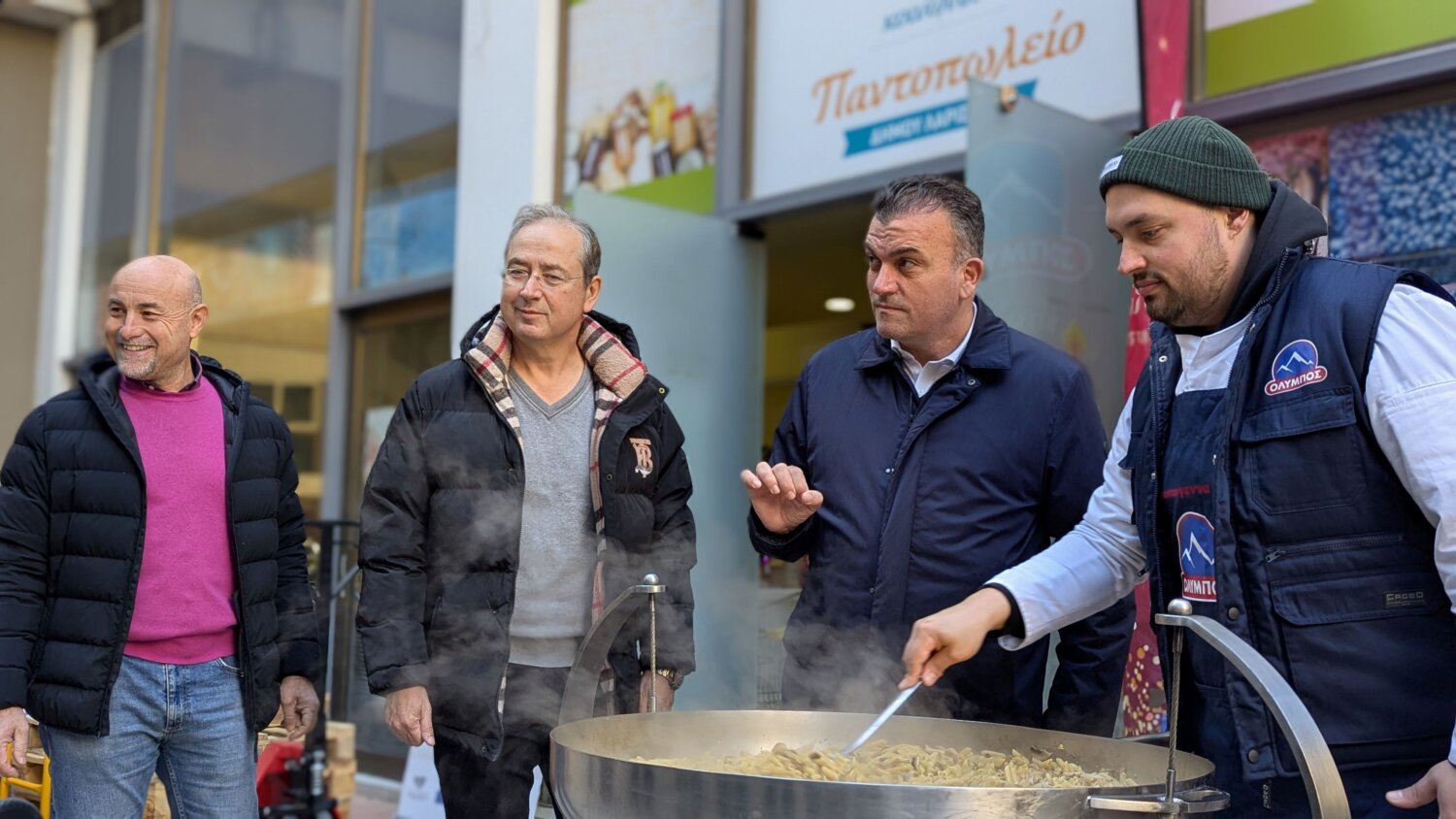 Κοινωνικό Παντοπωλείο: Συνεχίζεται μέχρι την Τετάρτη, η διανομή ...