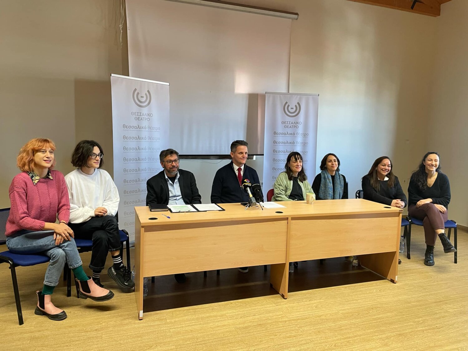 "Με δύναμη από την Κηφισιά" στο Θεσσαλικό Θέατρο - "Ένα από τα ...