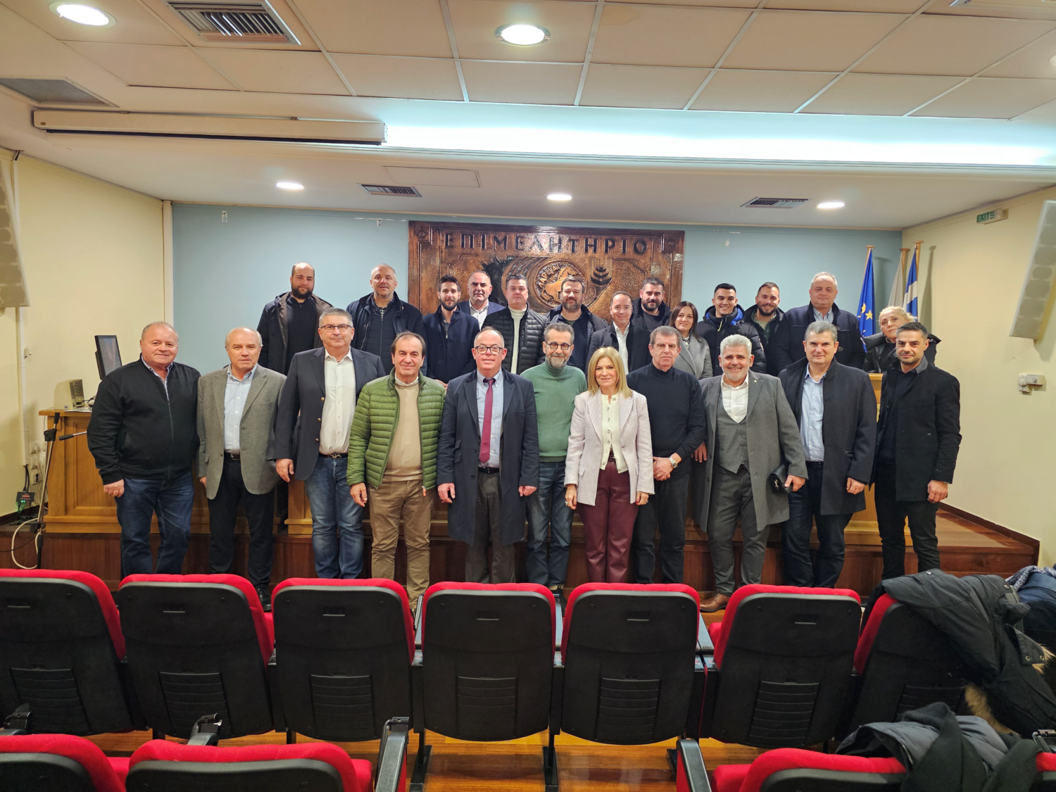 Συνάντηση παλιού και νέου Δ.Σ. στο Επιμελητήριο Λάρισας - larissanet.gr