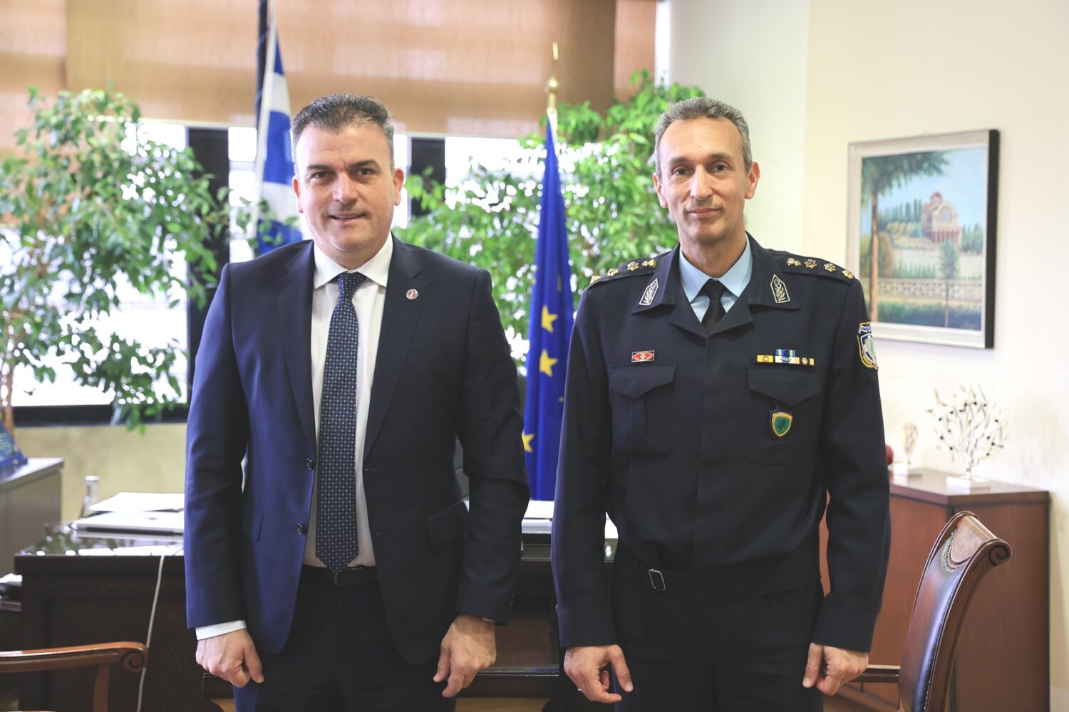 Στον Δήμαρχο Λαρισαίων ο Διευθυντής της Διεύθυνσης Αστυνομίας Λάρισας ...