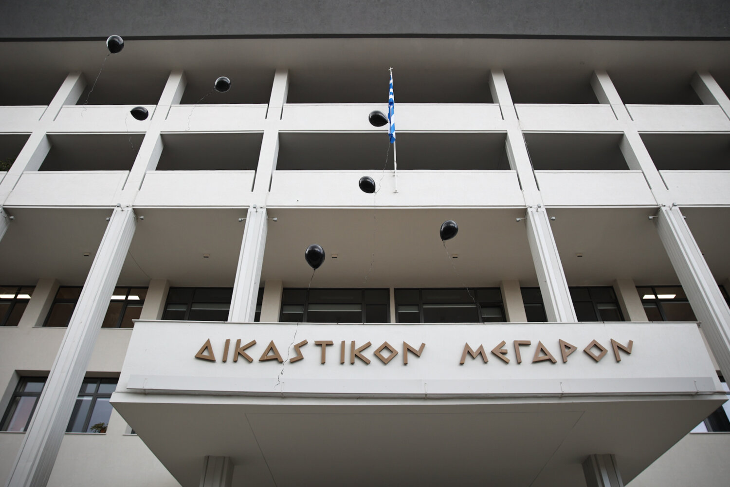Τέμπη: Ελεύθερος χωρίς περιοριστικούς όρους ο πρώην διευθυντής της ...
