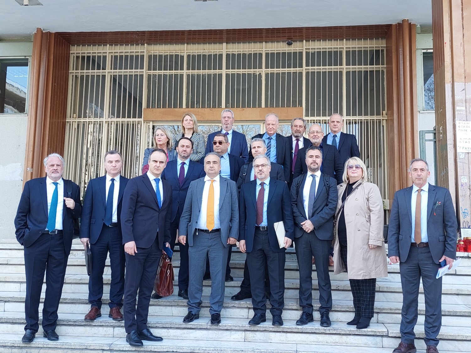 Ολομέλεια Προέδρων Δικηγορικών Συλλόγων: Αβάσιμα τα περί «θαψίματος ...