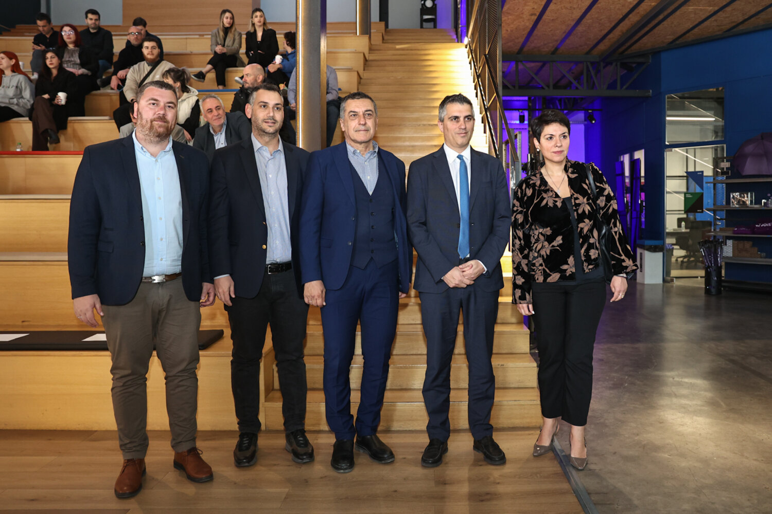 Ξεκινούν τα οδικά και σιδηροδρομικά έργα αποκατάστασης στη Θεσσαλία ...