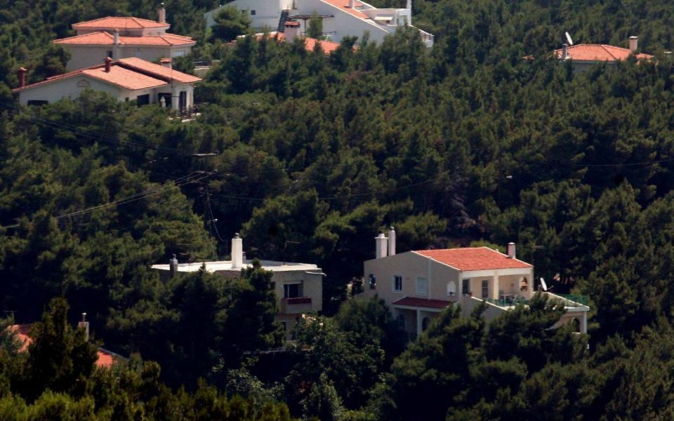 Η δημογραφική γήρανση, η μείωση του πληθυσμού και ποια η κατάσταση στην ...