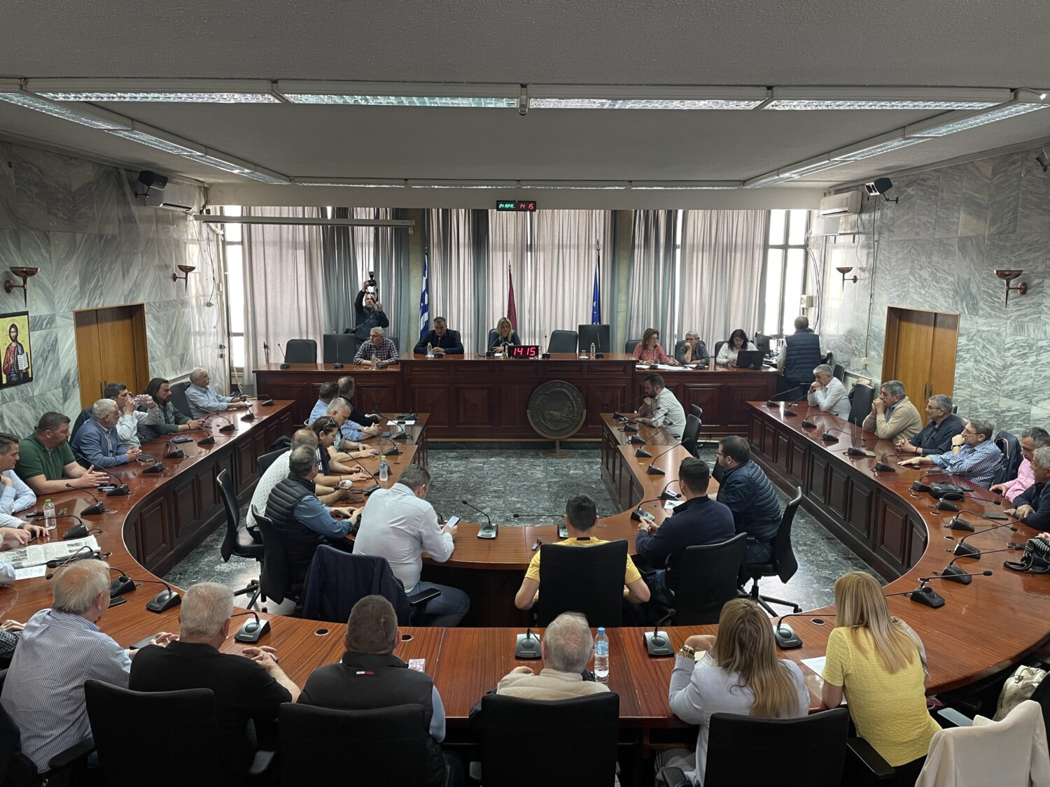 Την Παρασκευή η συνεδρίαση του Δημοτικού Συμβουλίου Δήμου Λαρισαίων ...
