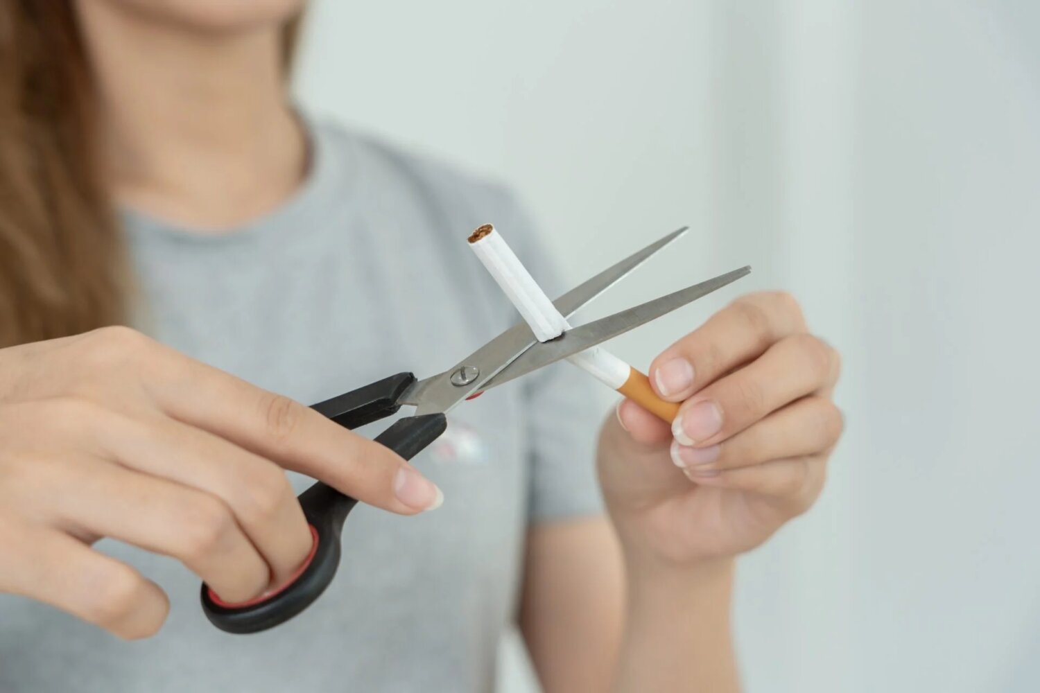 Πώς να ξεγελάσεις το μυαλό σου για να κόψεις τις κακές συνήθειες ...
