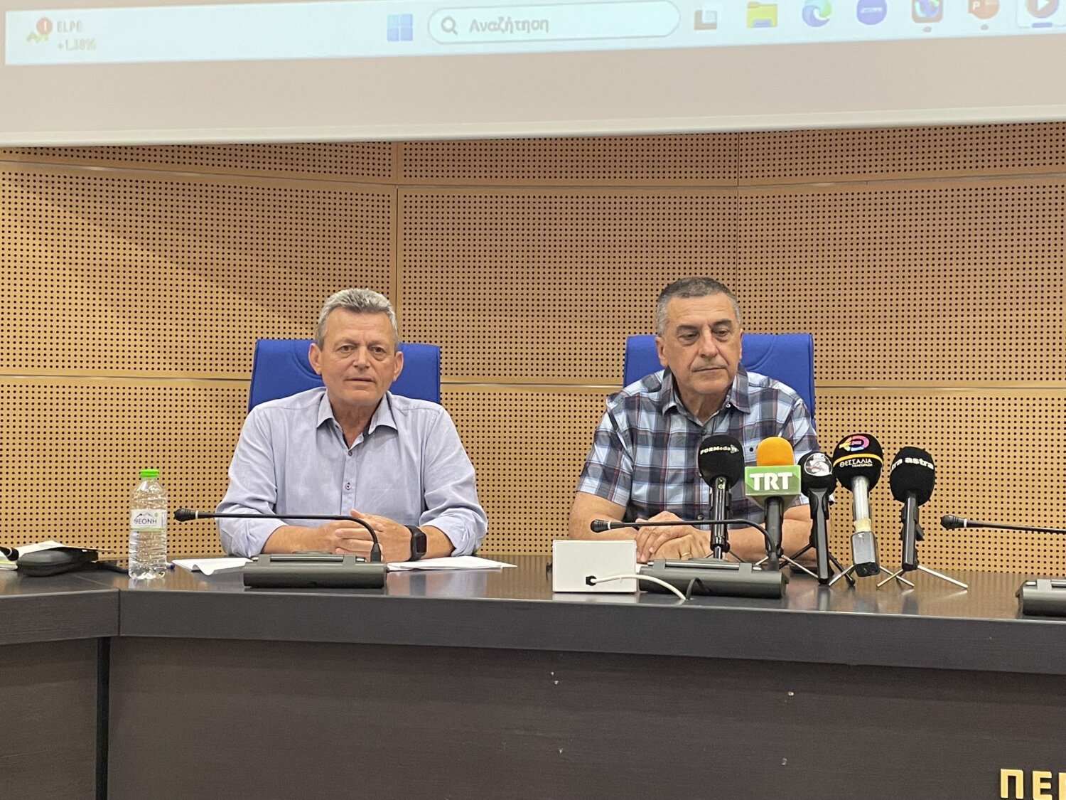 Συγκίνηση στο «αντίο» του Ηλία Λεοντάρη από το Κέντρο Πολιτικής ...