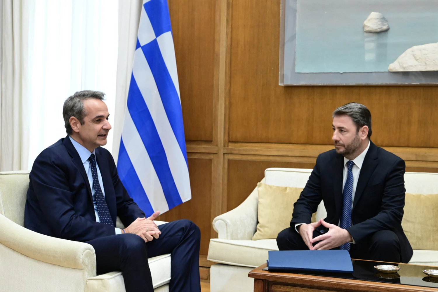 «Συγκυβέρνηση ή διπλές εκλογές»: Ο εκβιασμός Μαξίμου στον Ανδρουλάκη ...