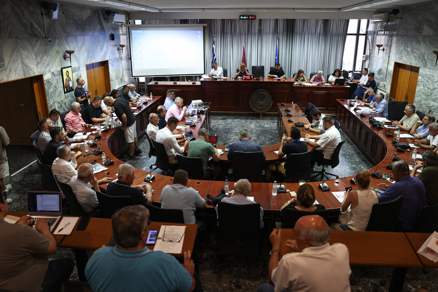 Ειδική Συνεδρίαση του Δημοτικού Συμβουλίου Δ. Λαρισαίων - larissanet.gr