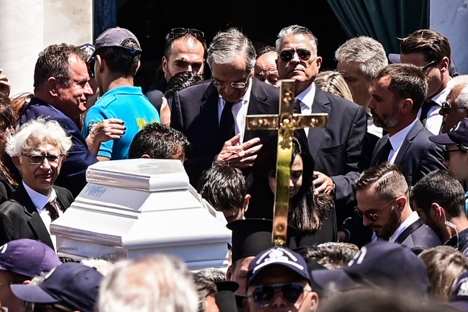 Το τελευταίο «αντίο» στην κηδεία της Λένας Σαμαρά: «Τι να πει ένας ...
