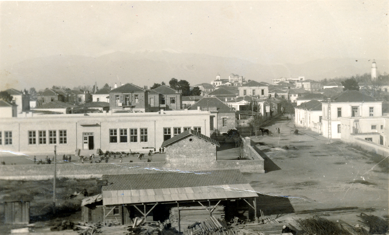 Μία φωτογραφία του 1935 από το 4ο Δημοτικό Σχολείο Λάρισας - larissanet.gr