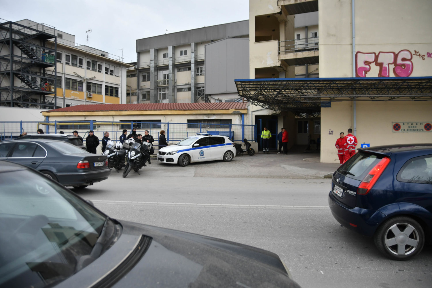 Τέμπη: Οι εκταφές και οι ιατροδικαστές - Πως έφτασαν οι δικαστικές ...