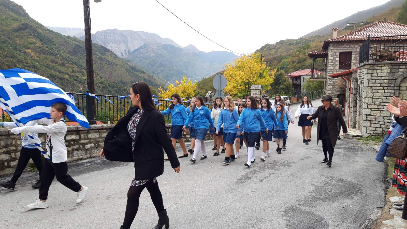 Εκπαιδευτήρια Ράπτου: Τιμή στην εθνική επέτειο της 28ης Οκτωβρίου ...