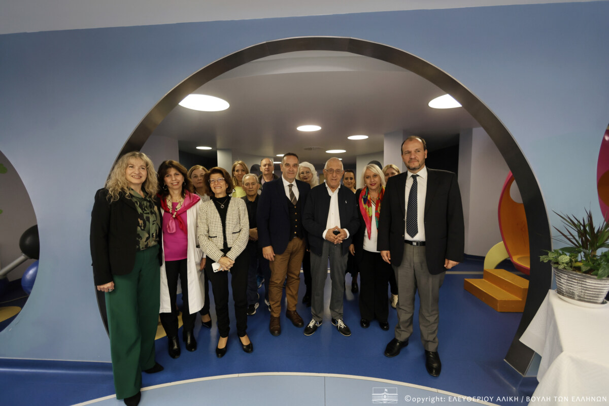 Βουλή των Ελλήνων: Δωρεά υπολογιστών στο Νοσοκομείο «Παίδων Αγία Σοφία ...