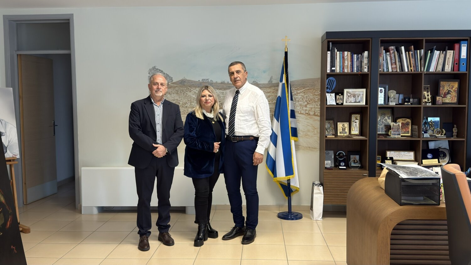 Συνάντηση Κουρέτα με τη Διευθύντρια Δευτεροβάθμιας Εκπαίδευσης ...