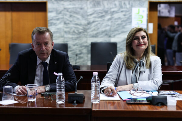 Eυ. Λιακούλη: «Δυστυχώς… δεν μπόρεσαν!» - larissanet.gr